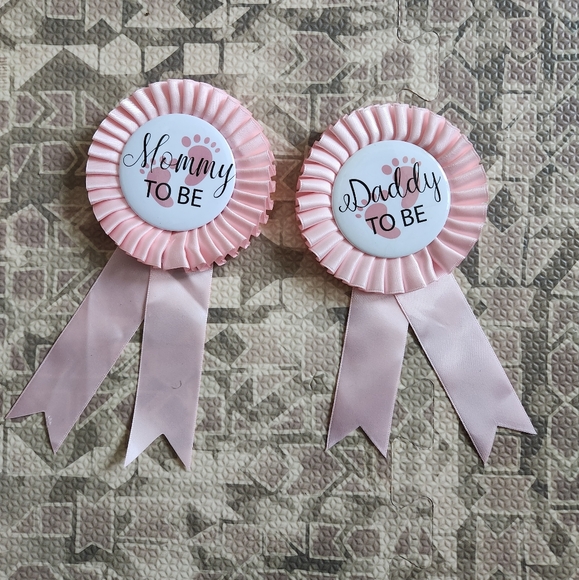 Party Supplies | Mommy And Daddy To Be Set Pink Footprint Ribbon Pins ...